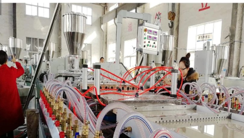 WPC Machine 600-1100mm PVC WPC Panel Board Machine / Wood Plastic ...