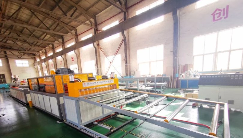 WPC Machine 600-1100mm PVC WPC Panel Board Machine / Wood Plastic ...